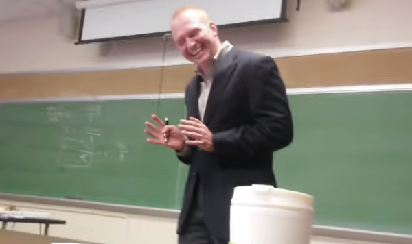 Students Prank Teacher, May be the Best Ever - DailyBuzzLive.com